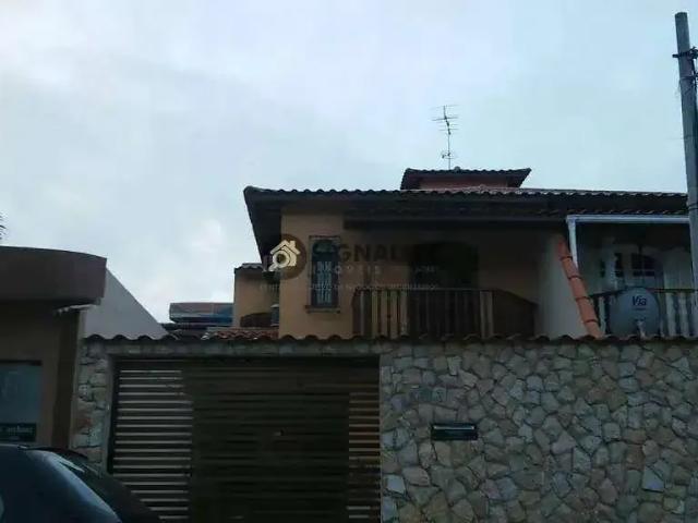 Casa / Sobrado para Venda em Cabo Frio/RJ Braga 4 Quartos