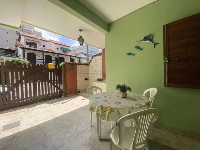Casa / Sobrado para Venda em Cabo Frio/RJ Braga 2 Quartos