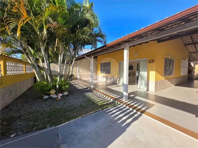 Casa / Sobrado para Venda em Cabo Frio/RJ Caminho de Búzios 2 Quartos