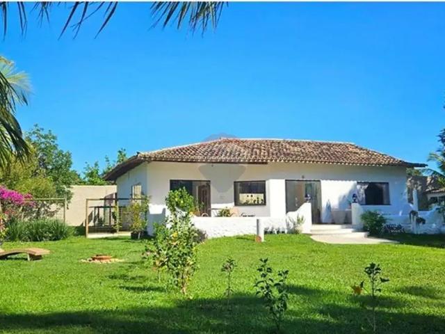Casa / Sobrado para Venda em Cabo Frio/RJ Caminho de Búzios 3 Quartos