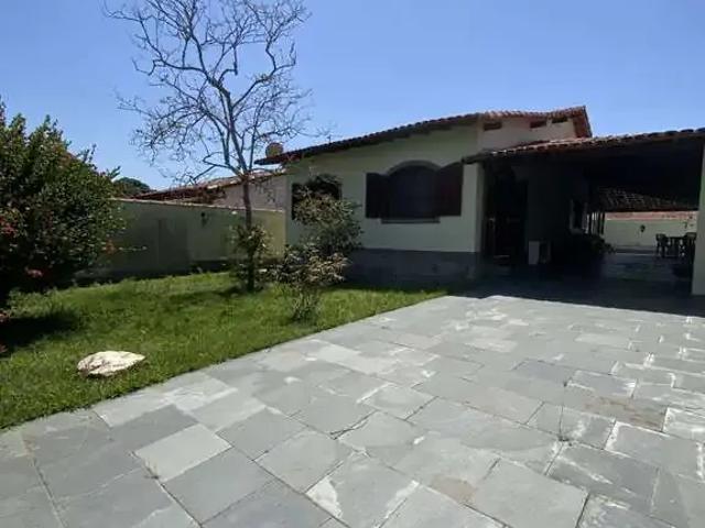 Casa / Sobrado para Venda em Cabo Frio/RJ Caminho de Búzios 3 Quartos