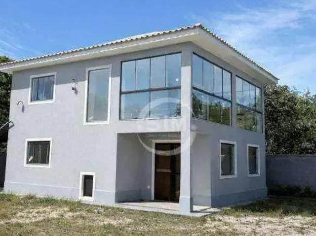 Casa / Sobrado para Venda em Cabo Frio/RJ Dunas do Peró 3 Quartos