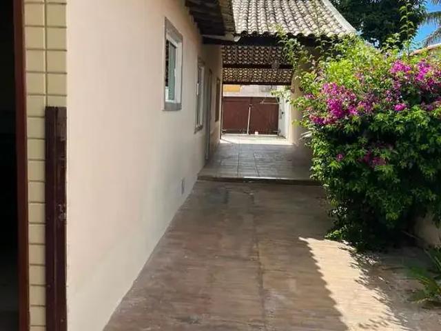 Casa / Sobrado para Venda em Cabo Frio/RJ Foguete 3 Quartos