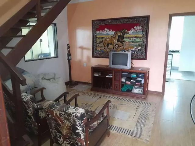 Casa / Sobrado para Venda em Cabo Frio/RJ Foguete 4 Quartos