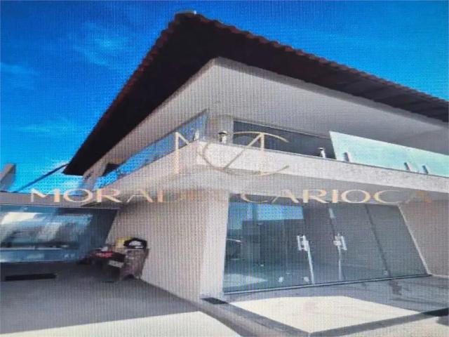 Casa / Sobrado para Venda em Cabo Frio/RJ Foguete 4 Quartos