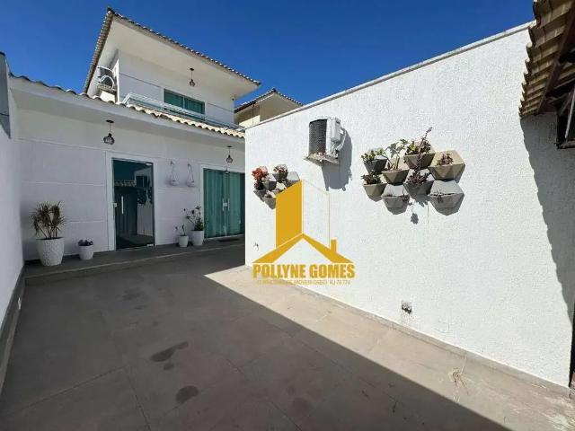 Casa / Sobrado para Venda em Cabo Frio/RJ Foguete 5 Quartos