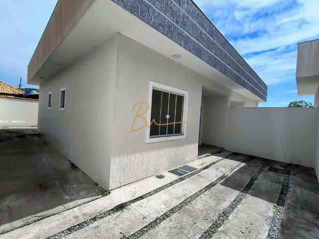 Casa / Sobrado para Venda em Cabo Frio/RJ Guriri 2 Quartos