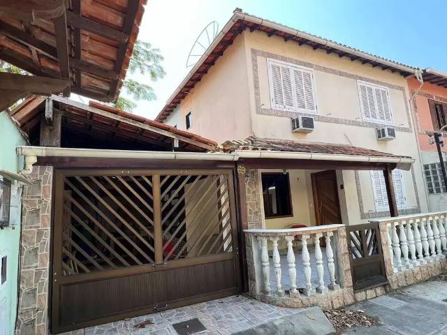 Casa / Sobrado para Venda em Cabo Frio/RJ Jardim Caiçara 2 Quartos
