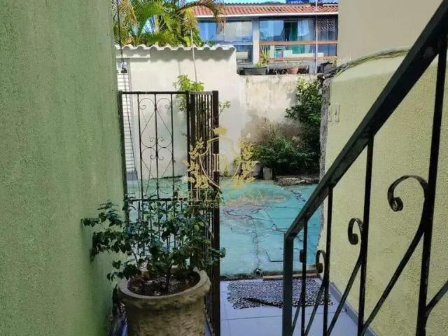 Casa / Sobrado para Venda em Cabo Frio/RJ Jardim Caiçara 2 Quartos