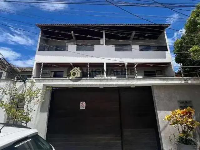 Casa / Sobrado para Venda em Cabo Frio/RJ Jardim Excelsior 12 Quartos