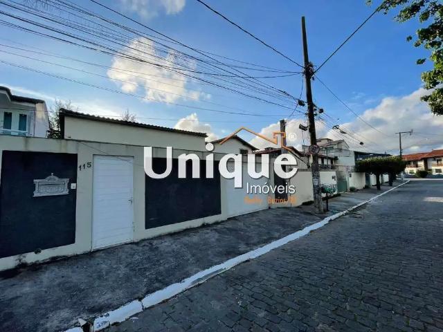 Casa / Sobrado para Venda em Cabo Frio/RJ Jardim Flamboyant 4 Quartos