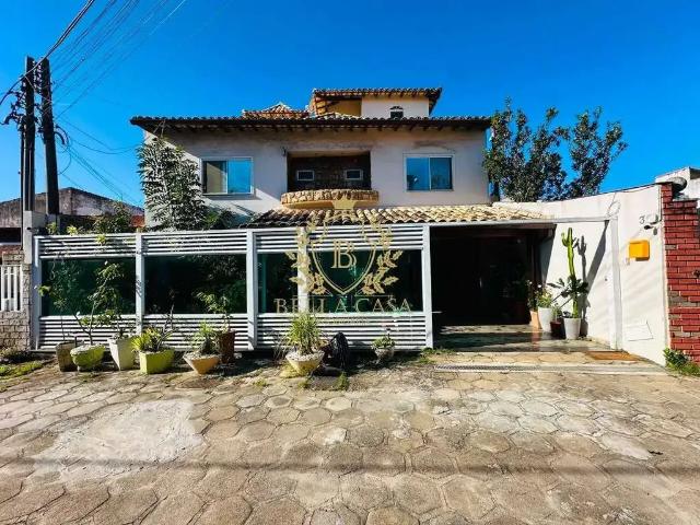 Casa / Sobrado para Venda em Cabo Frio/RJ Jardim Flamboyant 5 Quartos