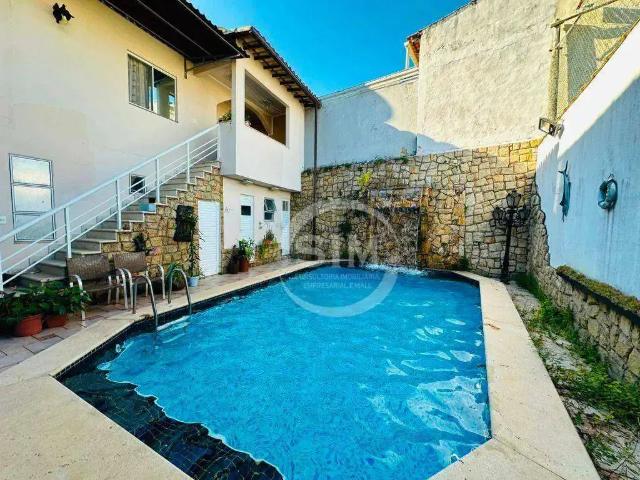 Casa / Sobrado para Venda em Cabo Frio/RJ Jardim Flamboyant 5 Quartos