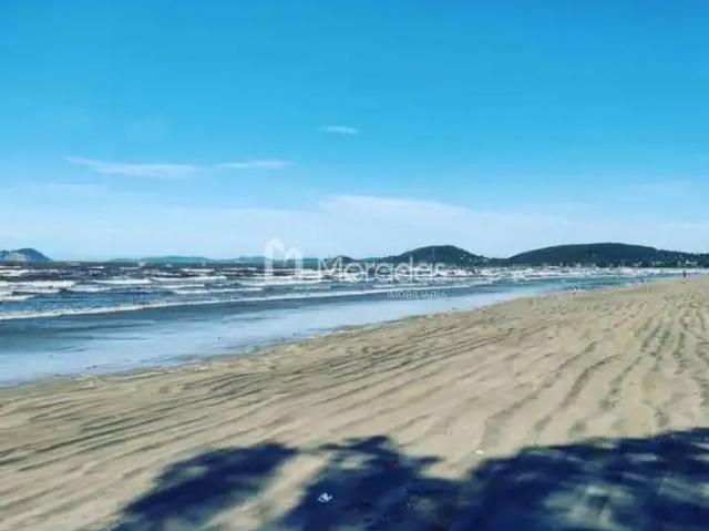 Casa / Sobrado para Venda em Cabo Frio/RJ Maria Joaquina 6 Quartos