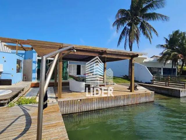 Casa / Sobrado para Venda em Cabo Frio/RJ Ogiva 4 Quartos