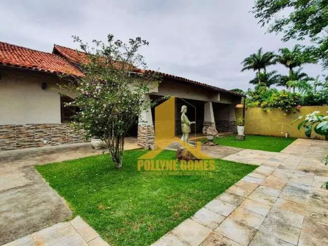 Casa / Sobrado para Venda em Cabo Frio/RJ Ogiva 4 Quartos