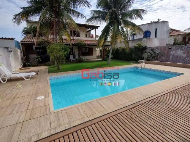 Casa / Sobrado para Venda em Cabo Frio/RJ Ogiva 5 Quartos