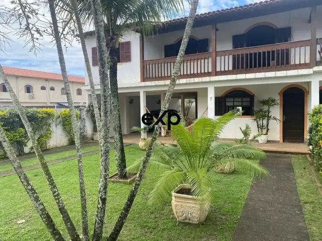 Casa / Sobrado para Venda em Cabo Frio/RJ Ogiva 6 Quartos