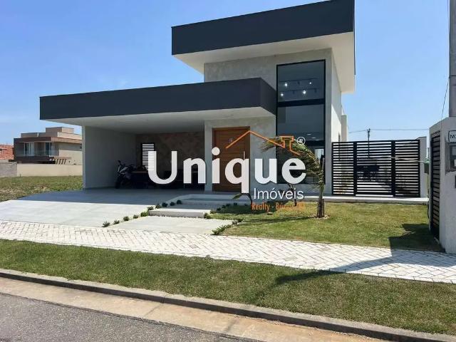 Casa / Sobrado para Venda em Cabo Frio/RJ Ogiva 3 Quartos