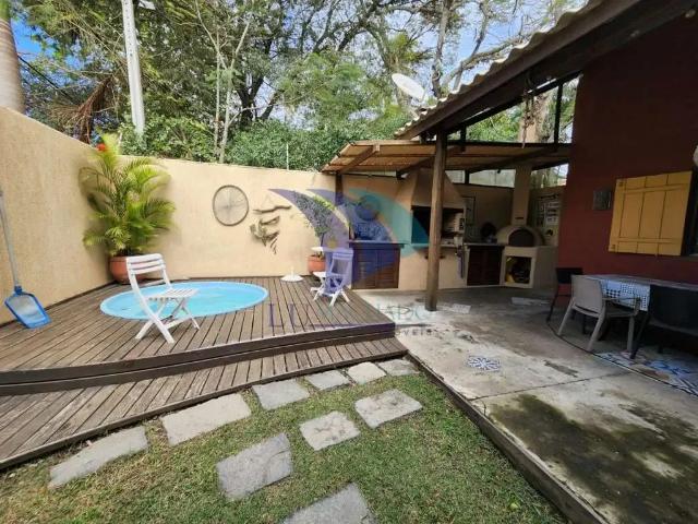 Casa / Sobrado para Venda em Cabo Frio/RJ Palmeiras 3 Quartos