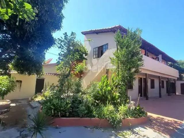 Casa / Sobrado para Venda em Cabo Frio/RJ Palmeiras