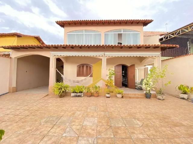 Casa / Sobrado para Venda em Cabo Frio/RJ Parque Central 4 Quartos
