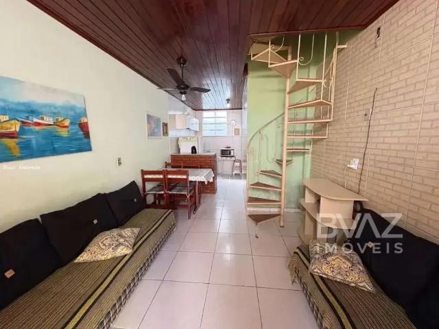 Casa / Sobrado para Venda em Cabo Frio/RJ Peró 2 Quartos