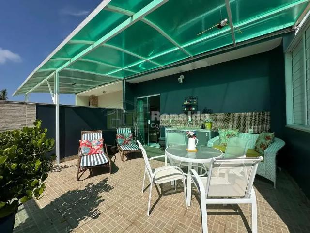 Casa / Sobrado para Venda em Cabo Frio/RJ Peró 3 Quartos