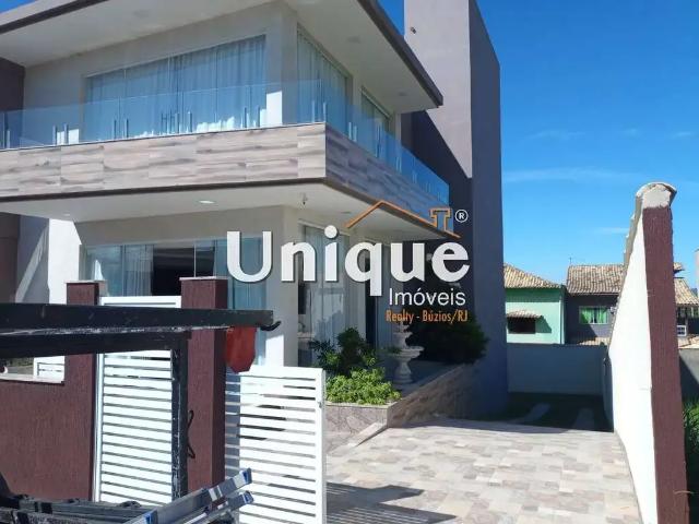 Casa / Sobrado para Venda em Cabo Frio/RJ Peró 4 Quartos