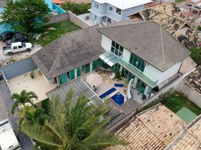 Casa / Sobrado para Venda em Cabo Frio/RJ Peró 4 Quartos
