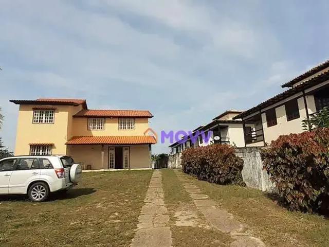 Casa / Sobrado para Venda em Cabo Frio/RJ Peró 8 Quartos