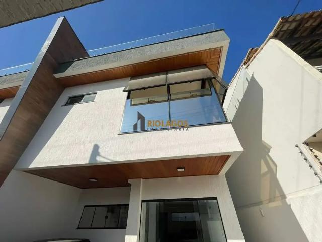 Casa / Sobrado para Venda em Cabo Frio/RJ Portinho 4 Quartos