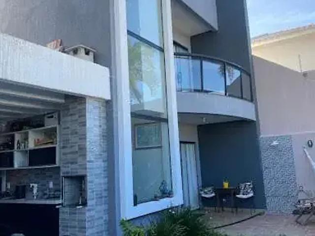 Casa / Sobrado para Venda em Cabo Frio/RJ Portinho 4 Quartos