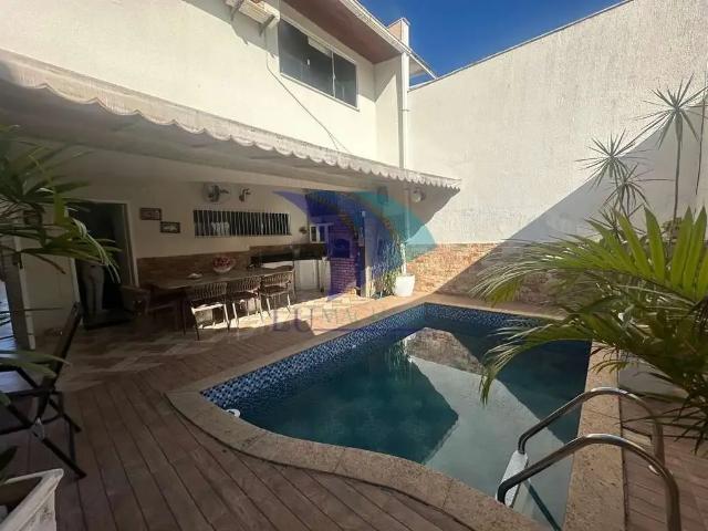 Casa / Sobrado para Venda em Cabo Frio/RJ Portinho 4 Quartos