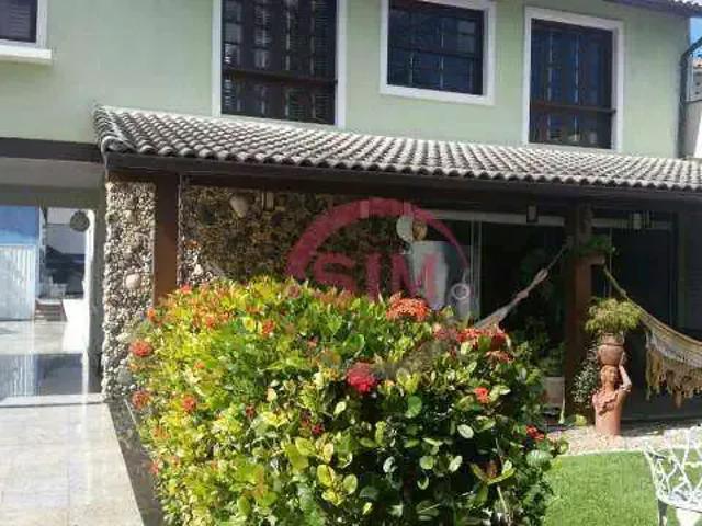 Casa / Sobrado para Venda em Cabo Frio/RJ Portinho 6 Quartos