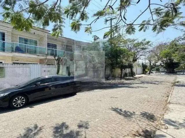 Casa / Sobrado para Venda em Cabo Frio/RJ Portinho 3 Quartos
