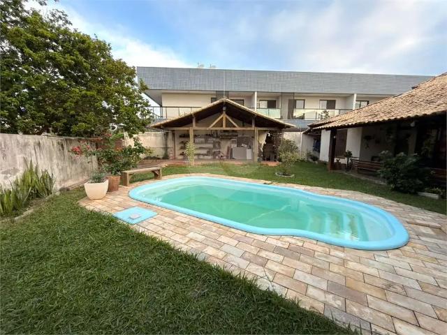 Casa / Sobrado para Venda em Cabo Frio/RJ Portinho 3 Quartos