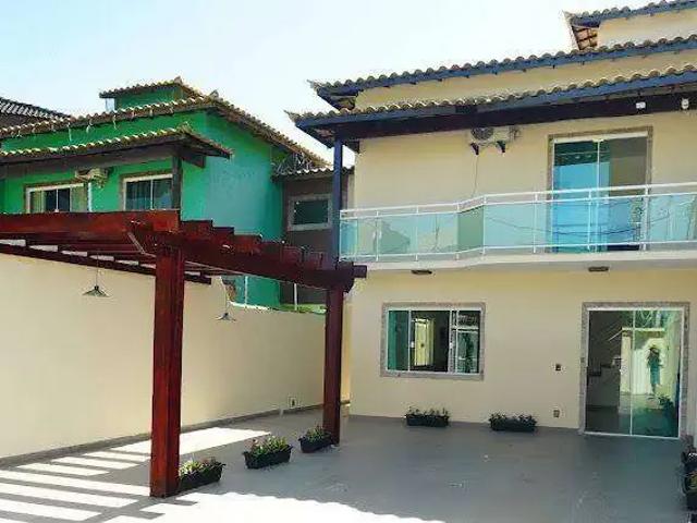 Casa / Sobrado para Venda em Cabo Frio/RJ Portinho 3 Quartos