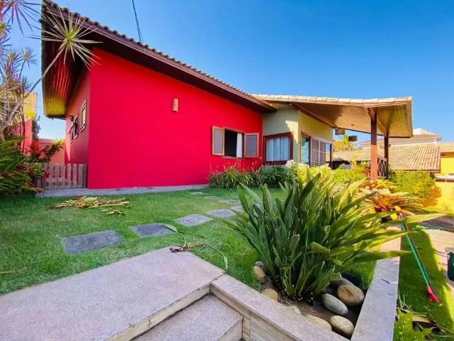Casa / Sobrado para Venda em Cabo Frio/RJ Praia do Siqueira 4 Quartos