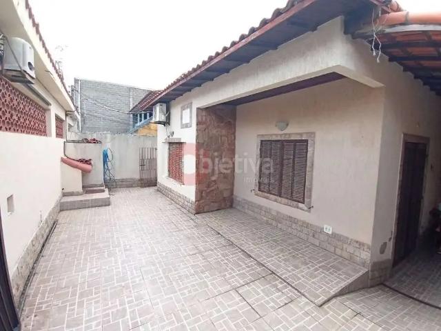 Casa / Sobrado para Venda em Cabo Frio/RJ São Cristóvão 7 Quartos