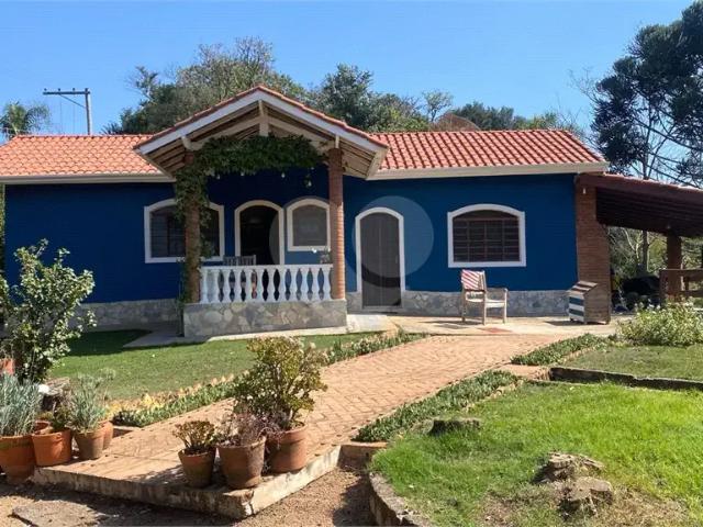 Casa / Sobrado para Venda em Cabreúva/SP Guaxatuba 1 Quartos
