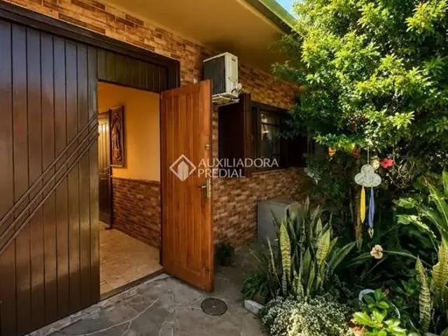 Casa / Sobrado para Venda em Cachoeirinha/RS Vila Márcia 5 Quartos