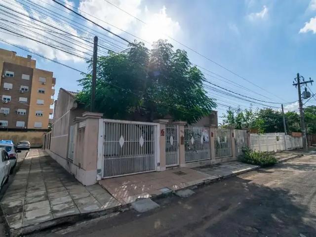 Casa / Sobrado para Venda em Cachoeirinha/RS Vila Eunice Velha 3 Quartos