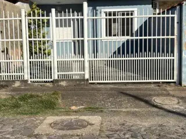 Casa / Sobrado para Venda em Cachoeirinha/RS Chácara das Rosas 2 Quartos