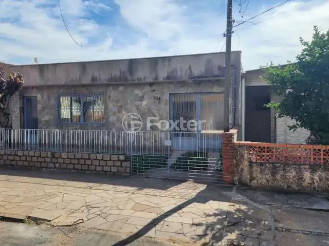 Casa / Sobrado para Venda em Cachoeirinha/RS COHAB 3 Quartos