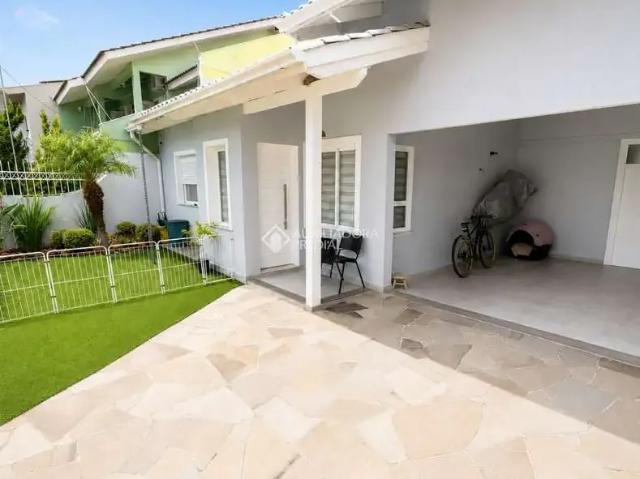 Casa / Sobrado para Venda em Cachoeirinha/RS Parque da Matriz 2 Quartos