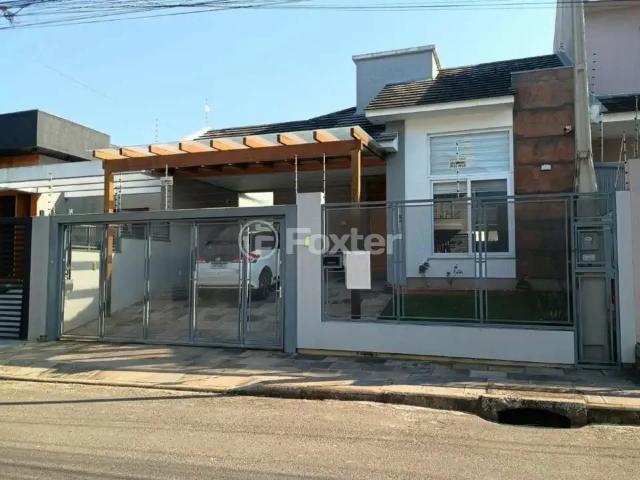 Casa / Sobrado para Venda em Cachoeirinha/RS Parque da Matriz 3 Quartos