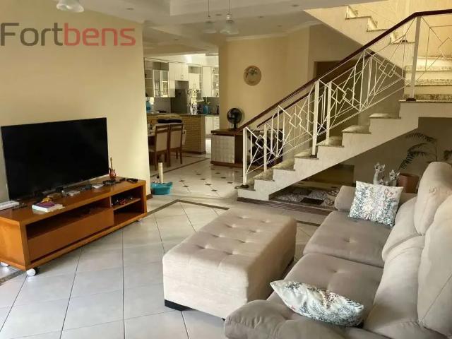 Casa / Sobrado para Venda em Caieiras/SP Nova Caieiras 4 Quartos