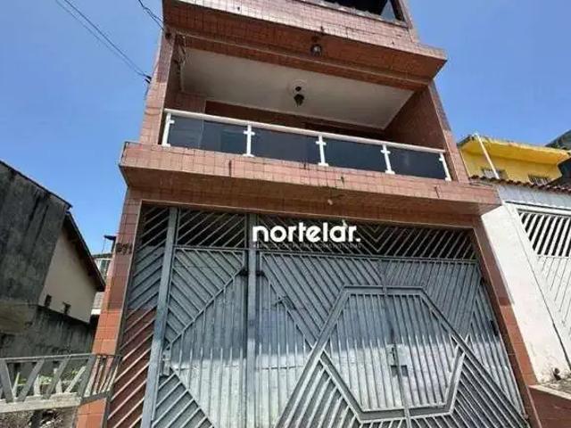 Casa / Sobrado para Venda em Caieiras/SP Laranjeiras 3 Quartos