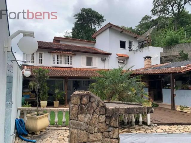 Casa / Sobrado para Venda em Caieiras/SP Laranjeiras 4 Quartos
